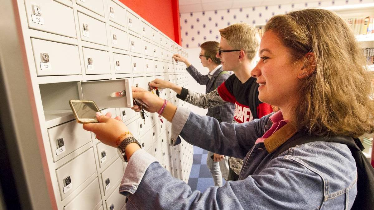 Mobiele telefoon verboden op school in Frankrijk. Ook iets voor ...